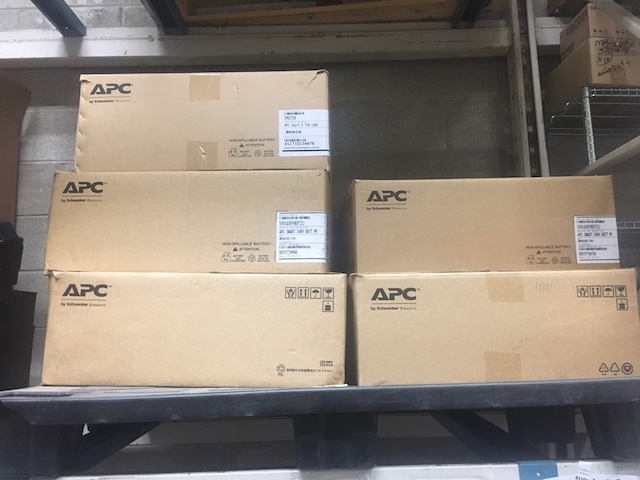 UPS UnInterrupted Power Supply APC SMX750 UPC - Machinery & Supplies